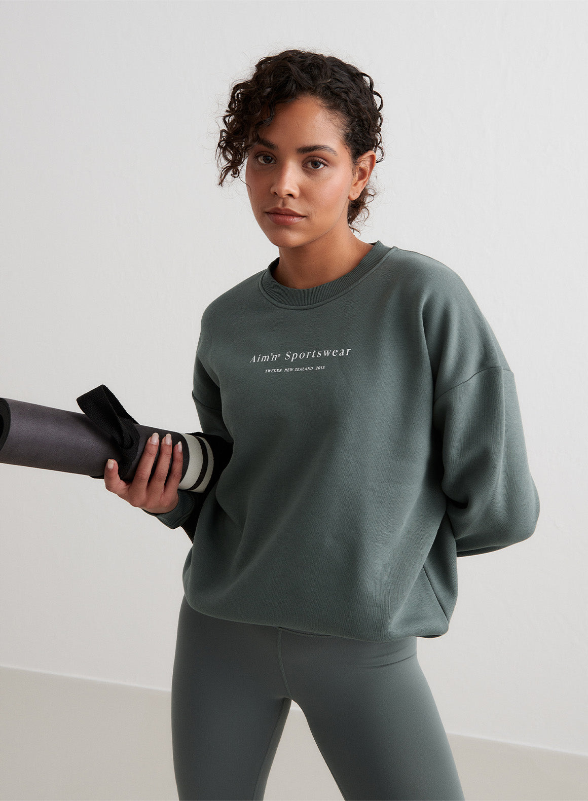 Sage Serif Sweatshirt – AIM'N SE
