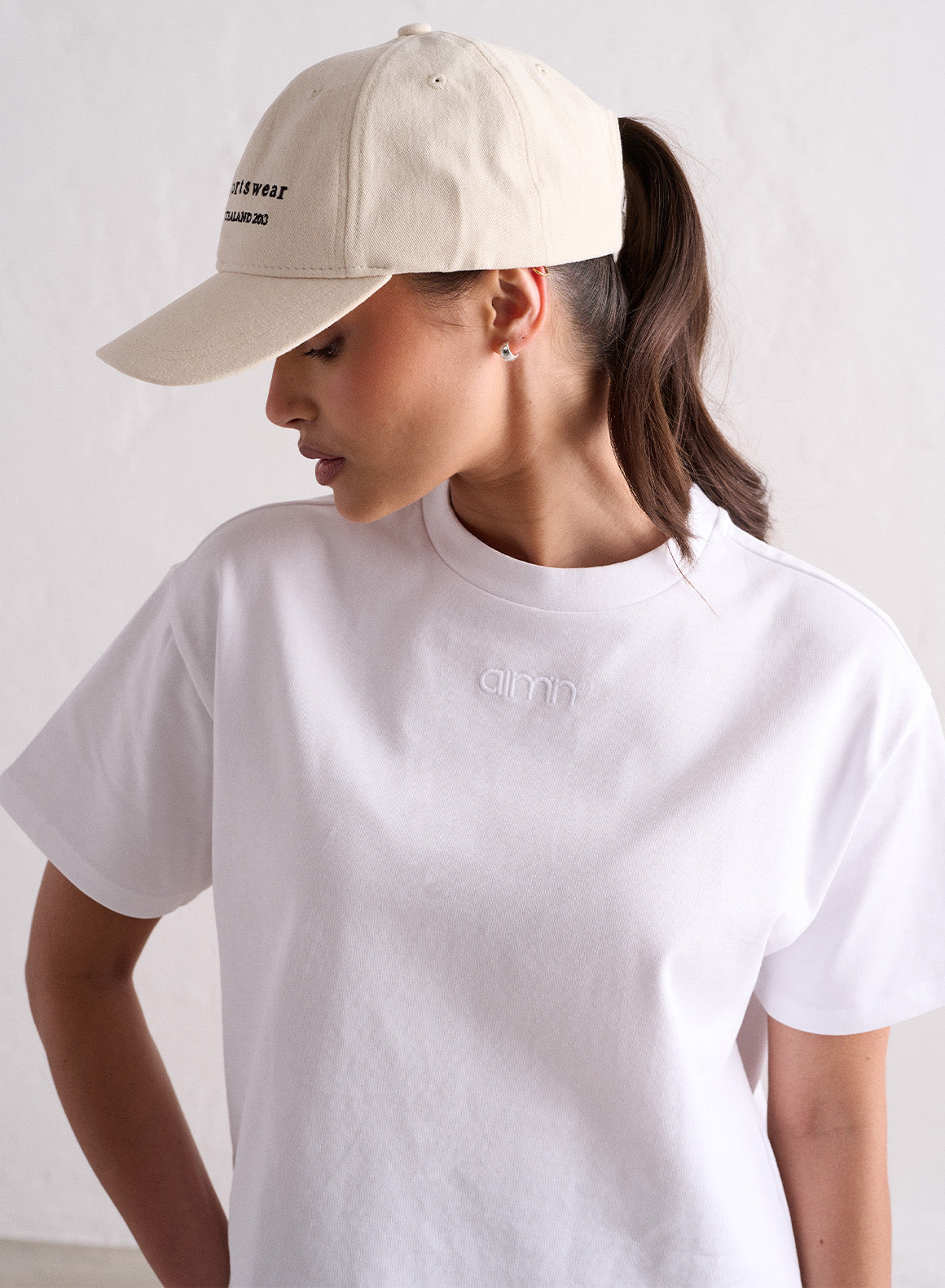 White Boxy T-shirt – AIM'N SE