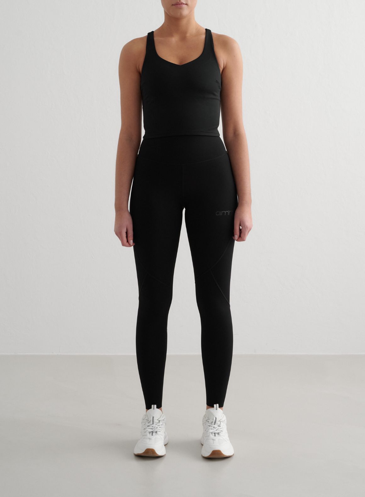 Black Sculpting Strappy Bralette – aim'n